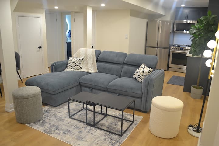 Modern 2-bed Basement Retreat! - 奧克維爾
