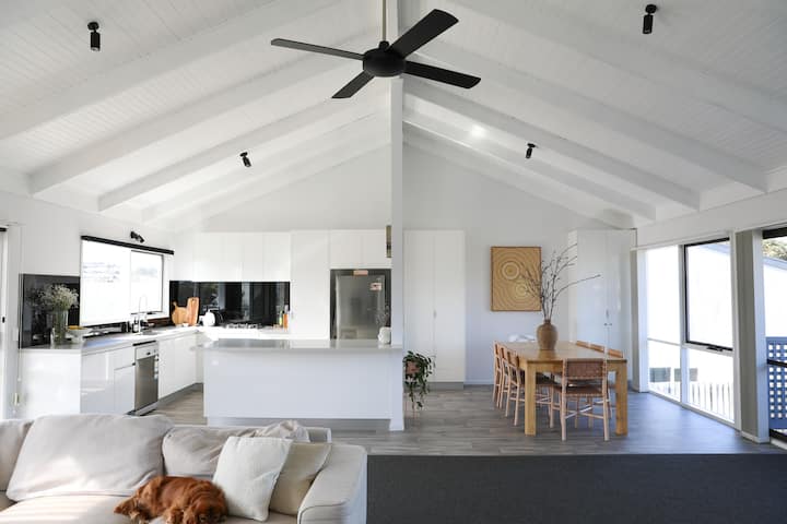 Family Home By The Beach - Ocean Grove