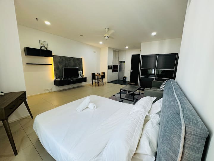 Cozy Studio @ Arcoris/mont Kiara/kl/2pax - Kuala Lumpur