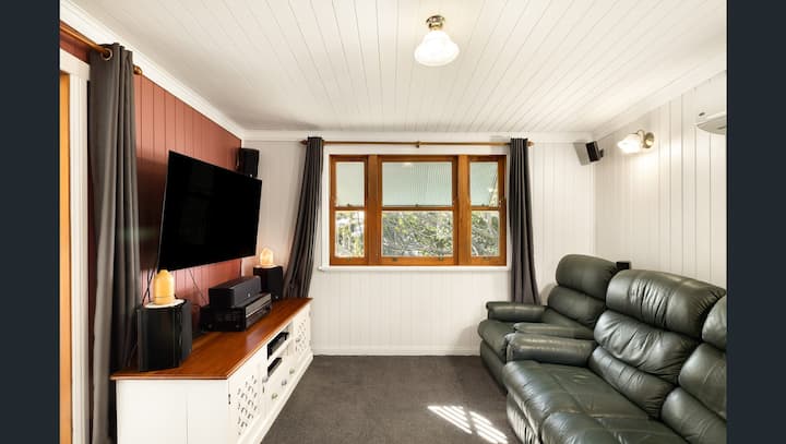 Central Location, Character Home - Brisbane