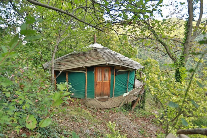 Yourte Cévennes Au Sein D'un éColieu - Villefort