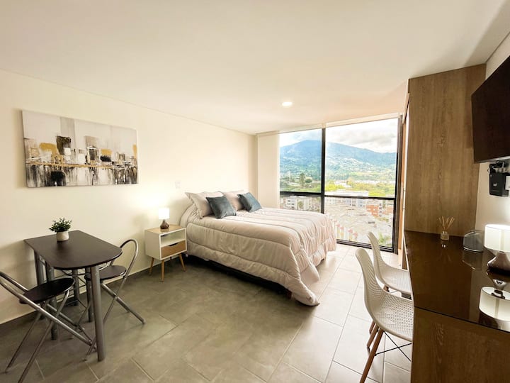 Vista A Las Montañas Y Top Ubicacion - Armenia, Colombia