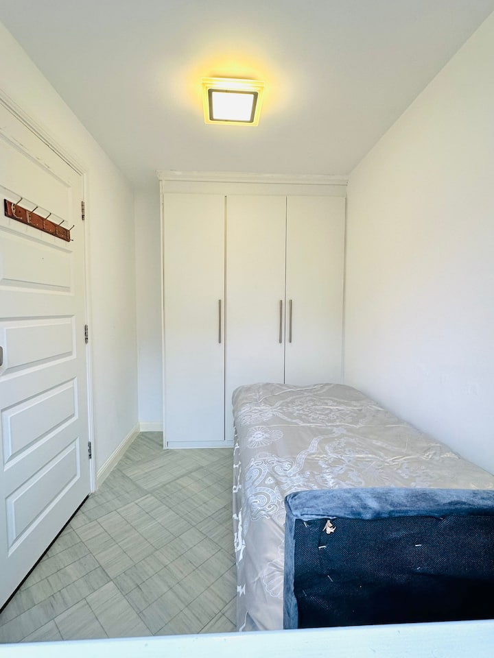 Room In- Kent - Dartford