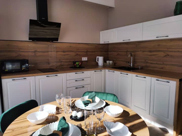 Grand Victoria,  Us, Emirates, China Embassies - Kazakhstan