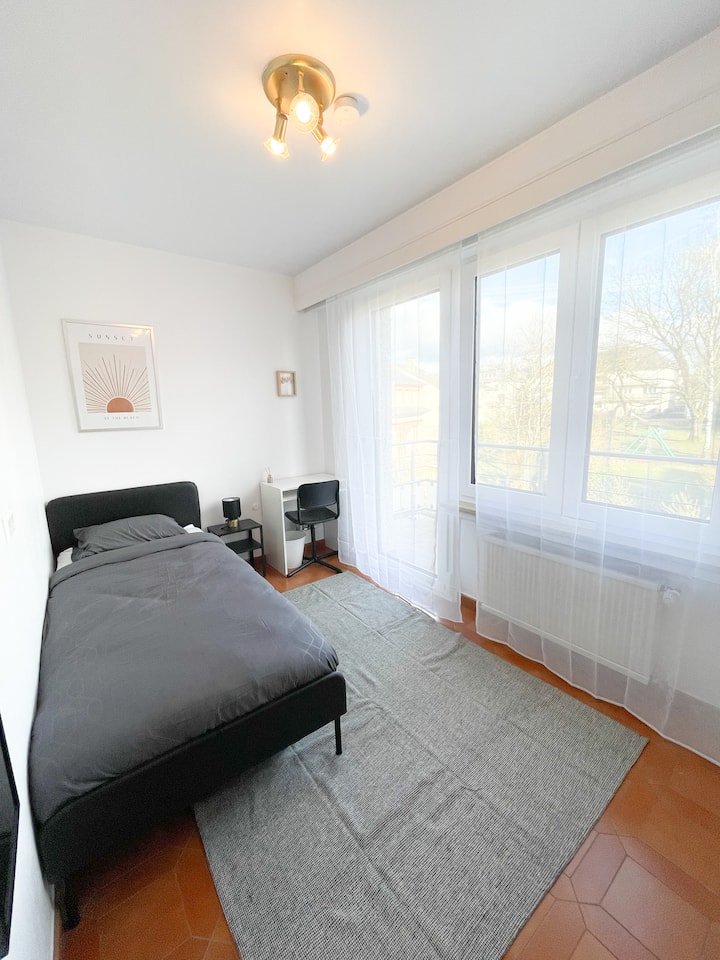 Petite Chambre Avec Balcon - Luxembourg