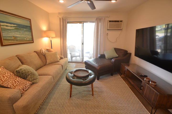 R-15 Furn 1 Br - Central Location - Cincinnati