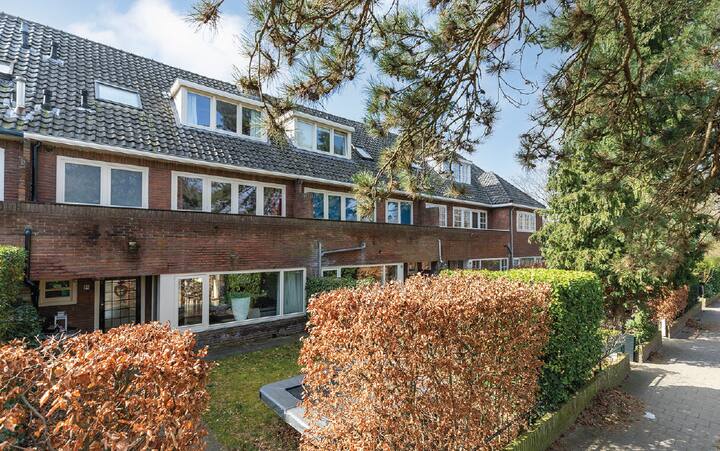 Hele Fijne Gezinswoning - Huizen