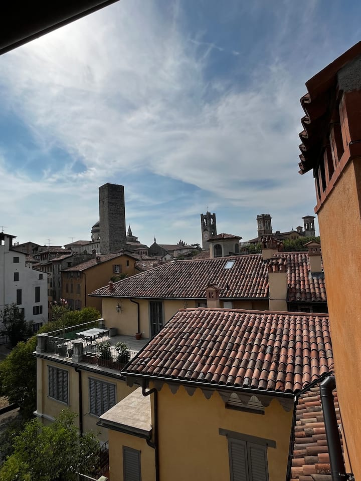 Carlo Su Due Livelli Per 6 - Bergamo