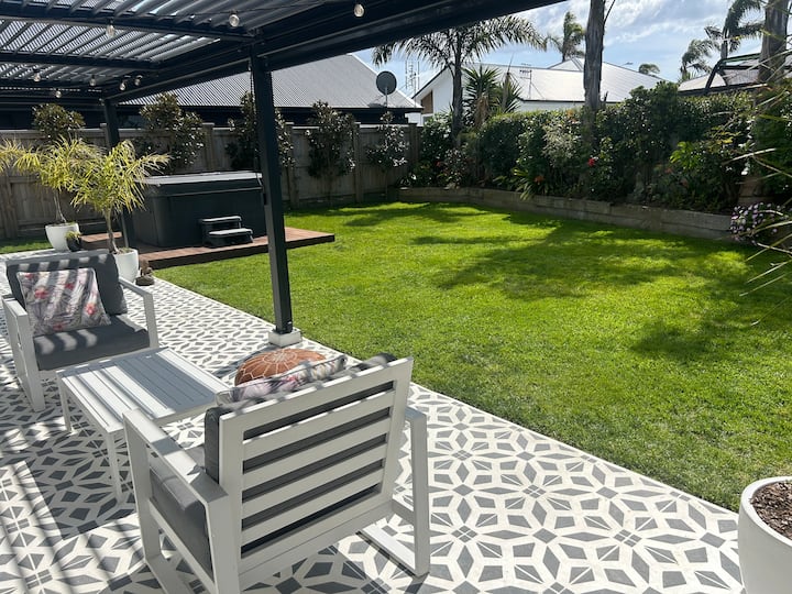 Modern 4-bedroom Home With Spa - Mount Maunganui