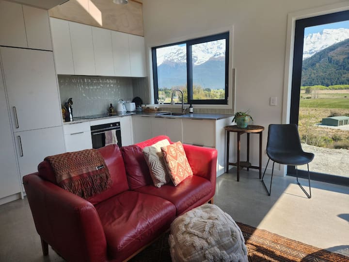 Alpine Retreat With A View - Glenorchy