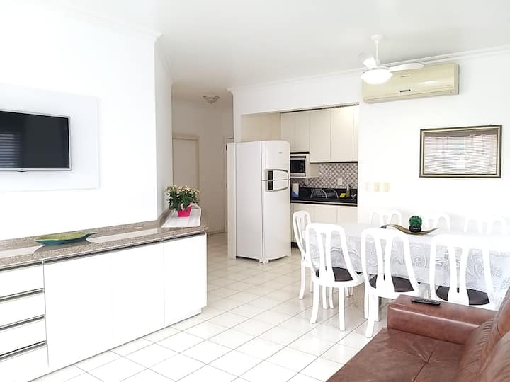 Ap. Em Balneário Perequê - Pôrto Belo