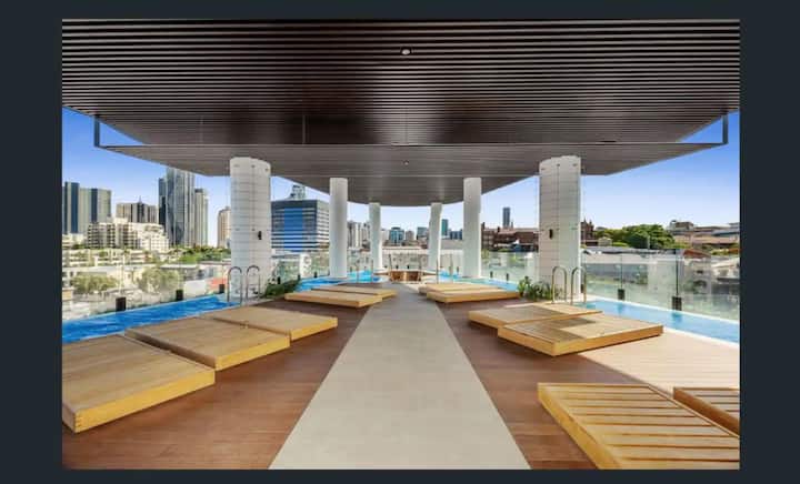 Happy Gympool Free Parking Chinatown 2br - Spring Hill