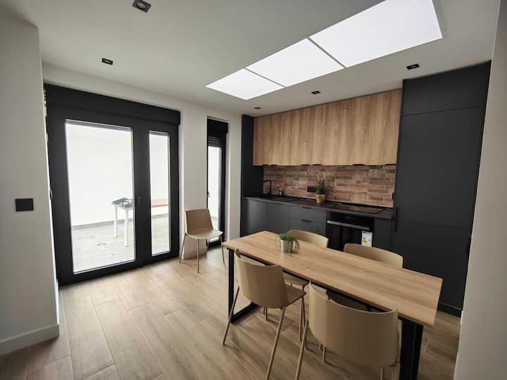 Piso Céntrico En Motril. - Motril