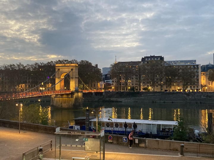 Appartement Traversant Vue Sur Saône - Caluire-et-Cuire