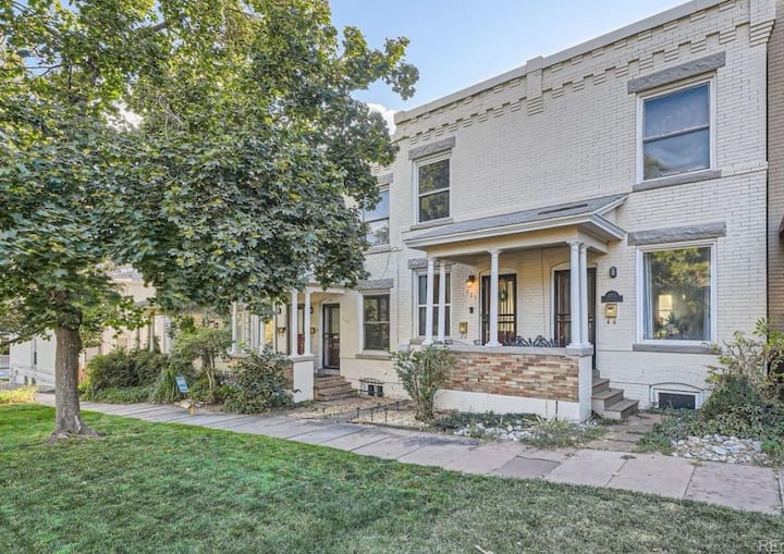 Governor’s Park Townhome - Denver, CO