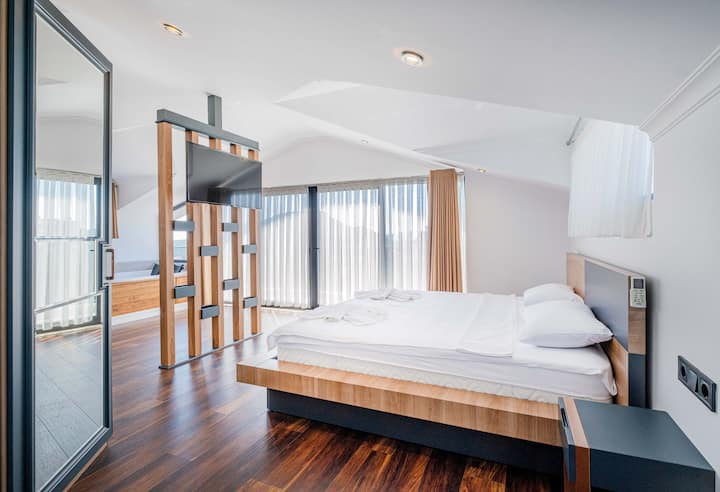 Suit Villa çAtı Katı  Balayı Villası 3 - Олюдениз
