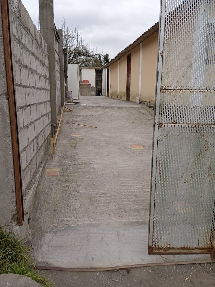 Casa De Campo En Alquiler - Ambato