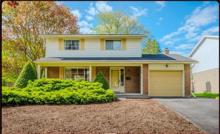 Ebstad Haven @Waterloo - St. Jacobs