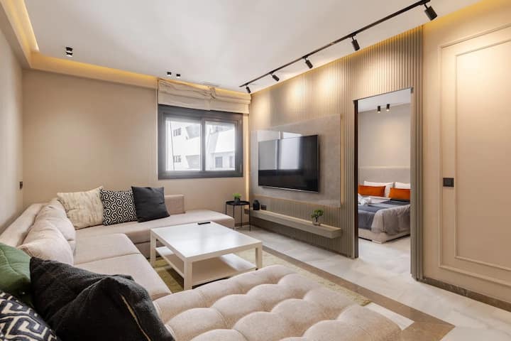 Contemporary Comfort - Chic 2-bedrooms Beach Walk - Tánger