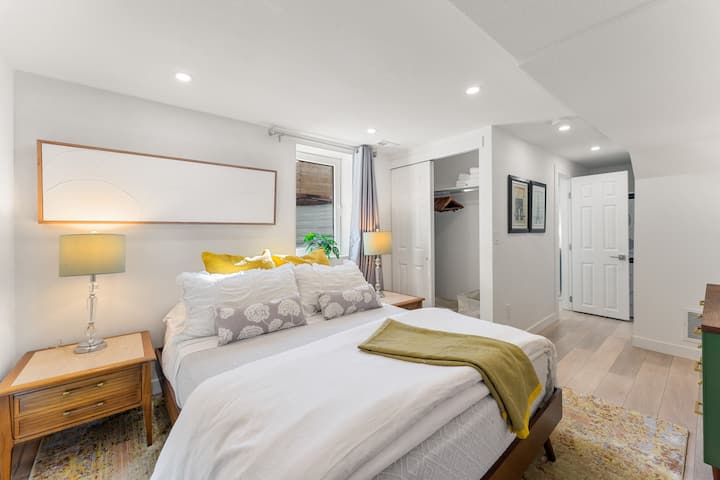 Unique Mcm 1 Bed, 1 Bath! - Englewood, CO