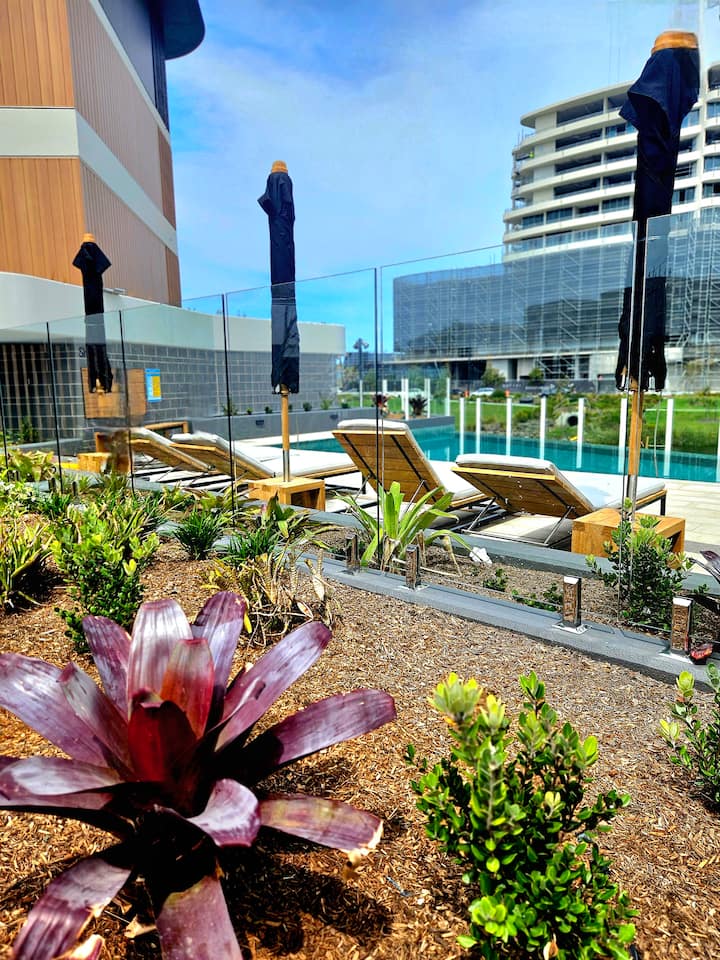 Marina Retreat
Salty Kisses @ The Ancora - ウーロンゴン