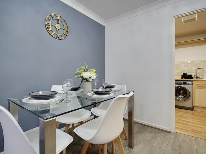 20% Discount - 2 Bed Long Stay - Reading