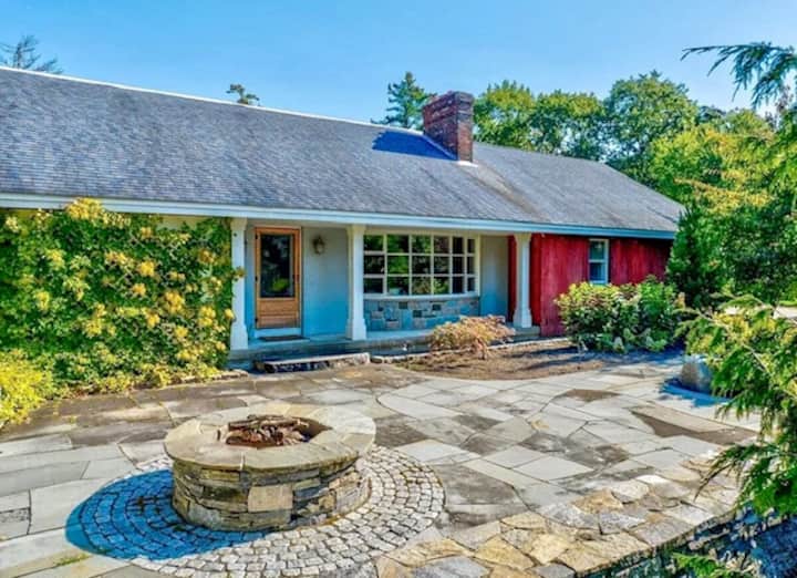 The Hurkle Durkle House - Maine