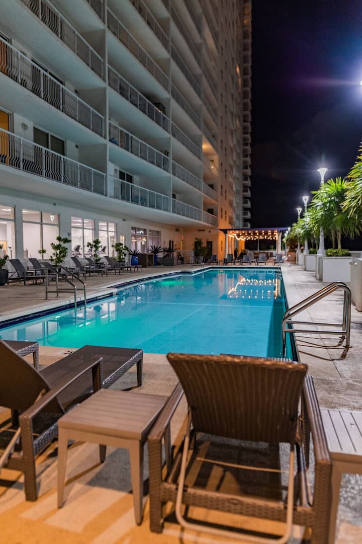 Brickell 1bd Free Parking & Pool Access - Miami
