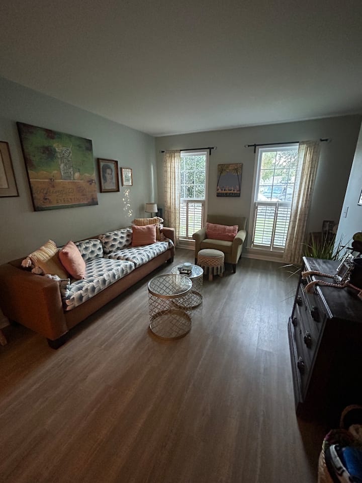 Charming Coastal Retreat! - Mount Pleasant, SC