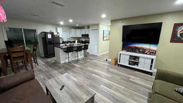 Cozy Home In The Heart Of Gvl. - Gainesville, FL