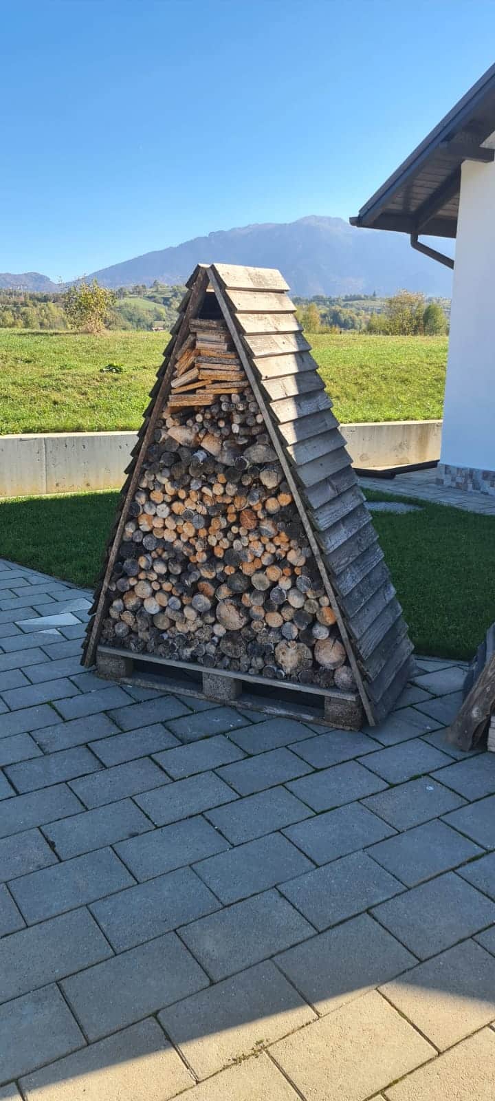 Mountain Retreat Predelut
-Tiny Home #2 - Zărnești