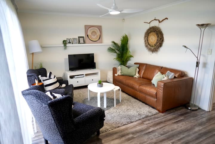 Top Locale-cityfringe-king Bed - Adelaide