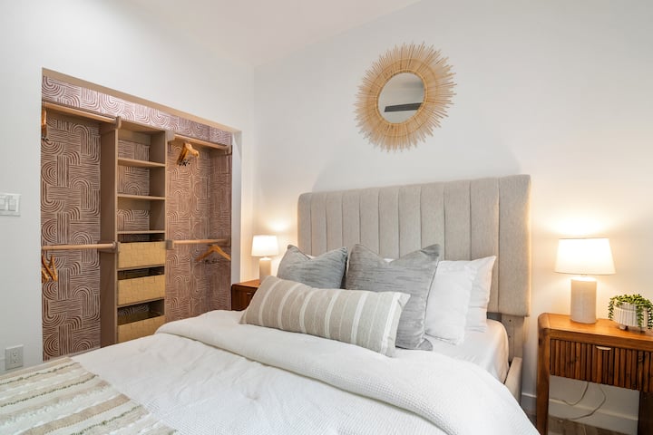 Nomad Guesthouse - Houston, TX