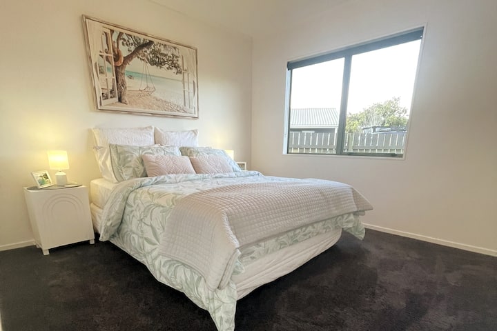 Make Memories At Cook Drive - Hahei