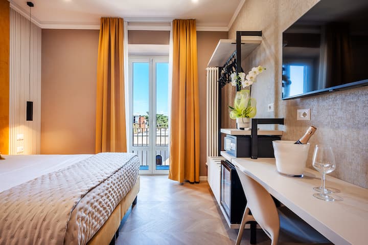 Colonna Inn Luxury Apartment For 17 Person - Vatican
