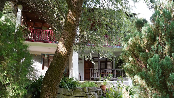 The Lazy Dog Cottage - 마날리