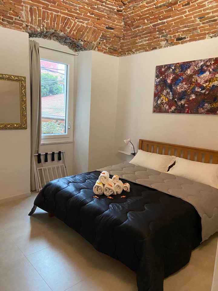 Torrione Stella Rooms
Camera Familiare - Sarzana