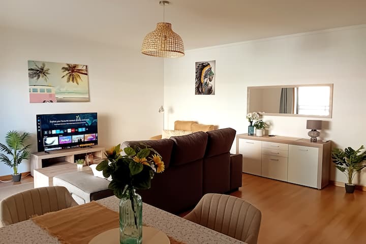 Espaçoso E Acolhedor Apartamento - Faro