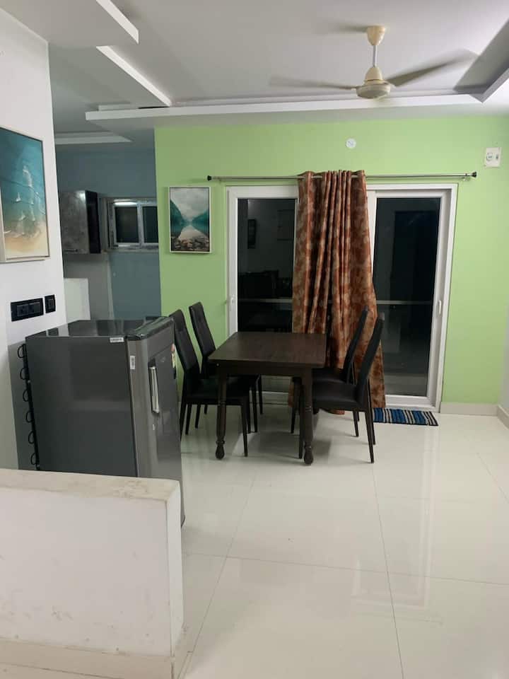 2bhk At Poes Road F2 No Car Park - Chennai