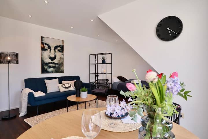 Sunset-apartment | Free Parking + Balcony | Essen - Essen