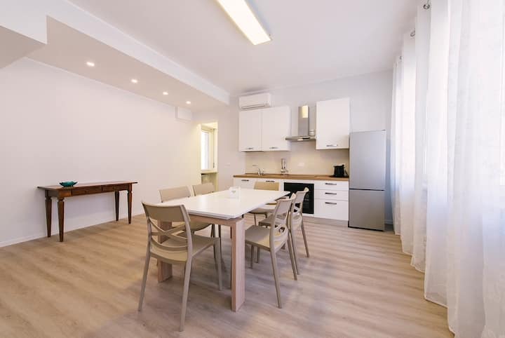 La Casetta Di Lina (Appartamento Deluxe 2 Camere) - Verona