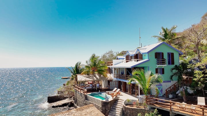 Monasterio Del Viento - Providencia, Colombia