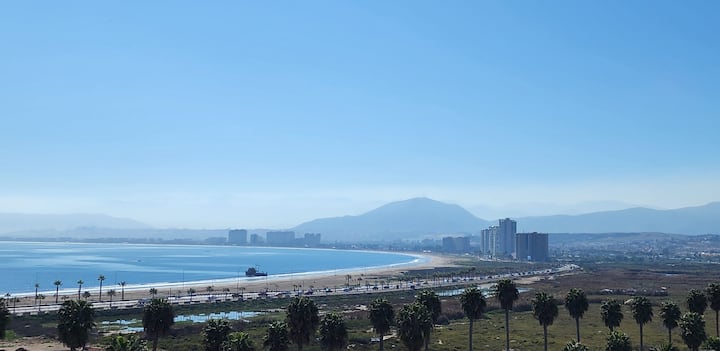 Dep. Coquimbo Puerto, Cruz, Mezquita
5 Personas - Coquimbo