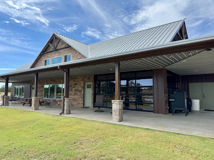 Thompson Family Lakehouse - Davy Crockett Lake, TX