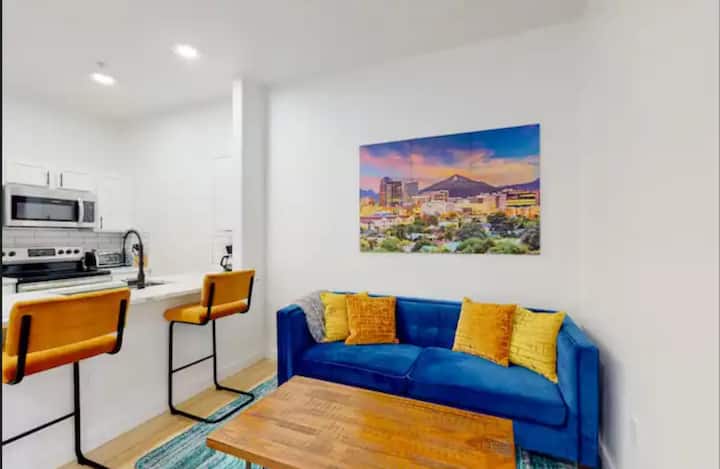 Rillito Retreat-
 Dog-friendly 2bd/2ba Condo, Pool - Tucson, AZ