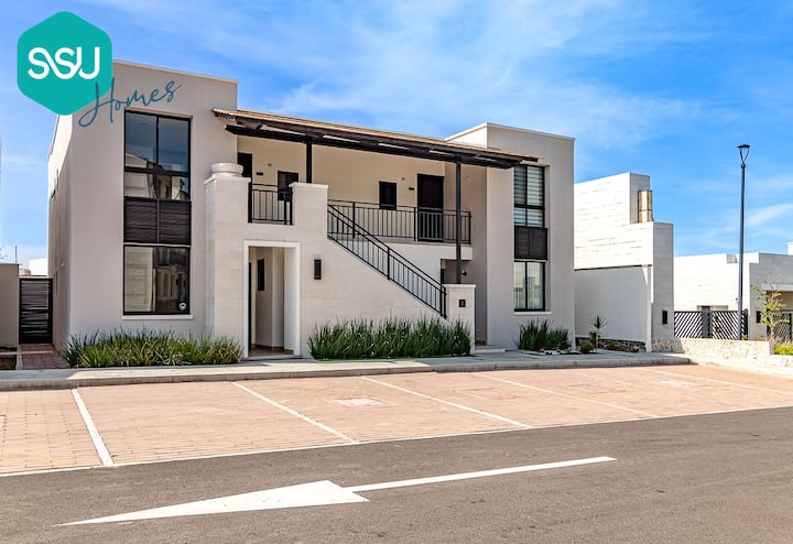 Depa Jacarandas Refugio Real, Cómodo Y Seguro. - メキシコの州 ケレタロ 州