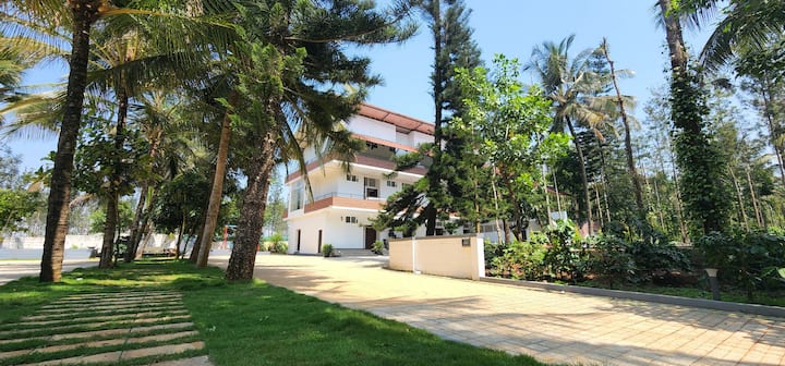 Full Property - Mazra Retreat - 코다구