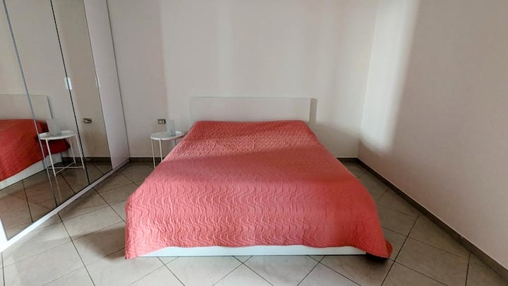 Aliona's Bernardis Home * Room 2 * Shared Bathroom - Bari