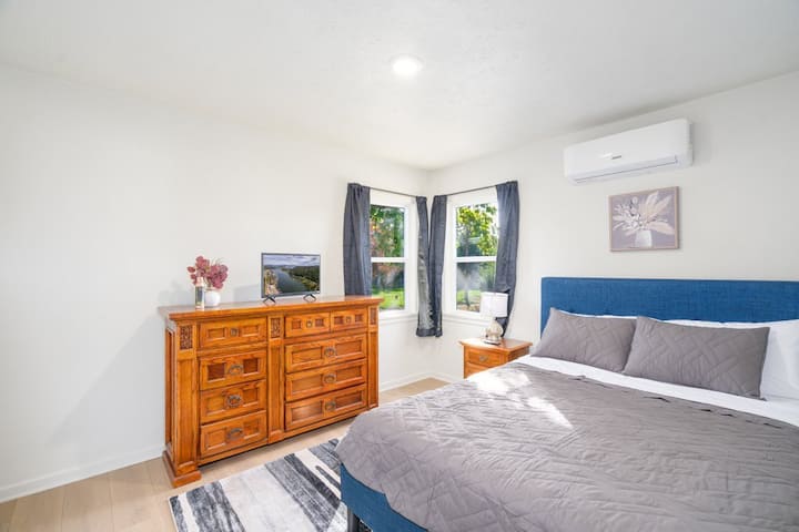 2 Bed/ 1 Bath Updated Main-floor Suit - Spokane Valley, WA