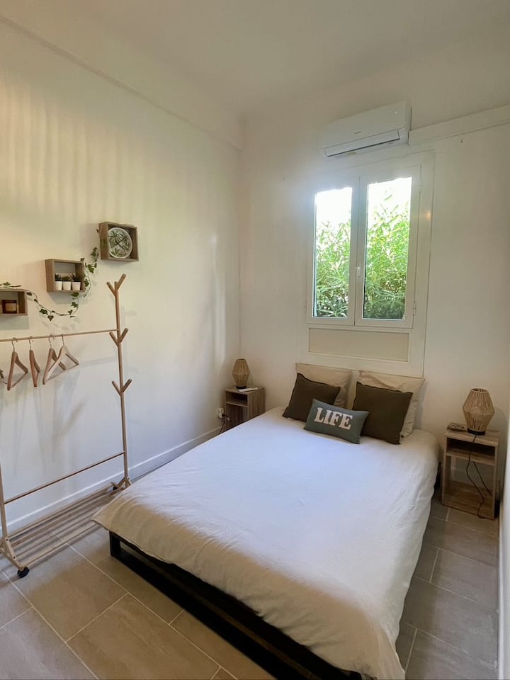 Charmant 32 M2 Coeur De La Libération - Nice